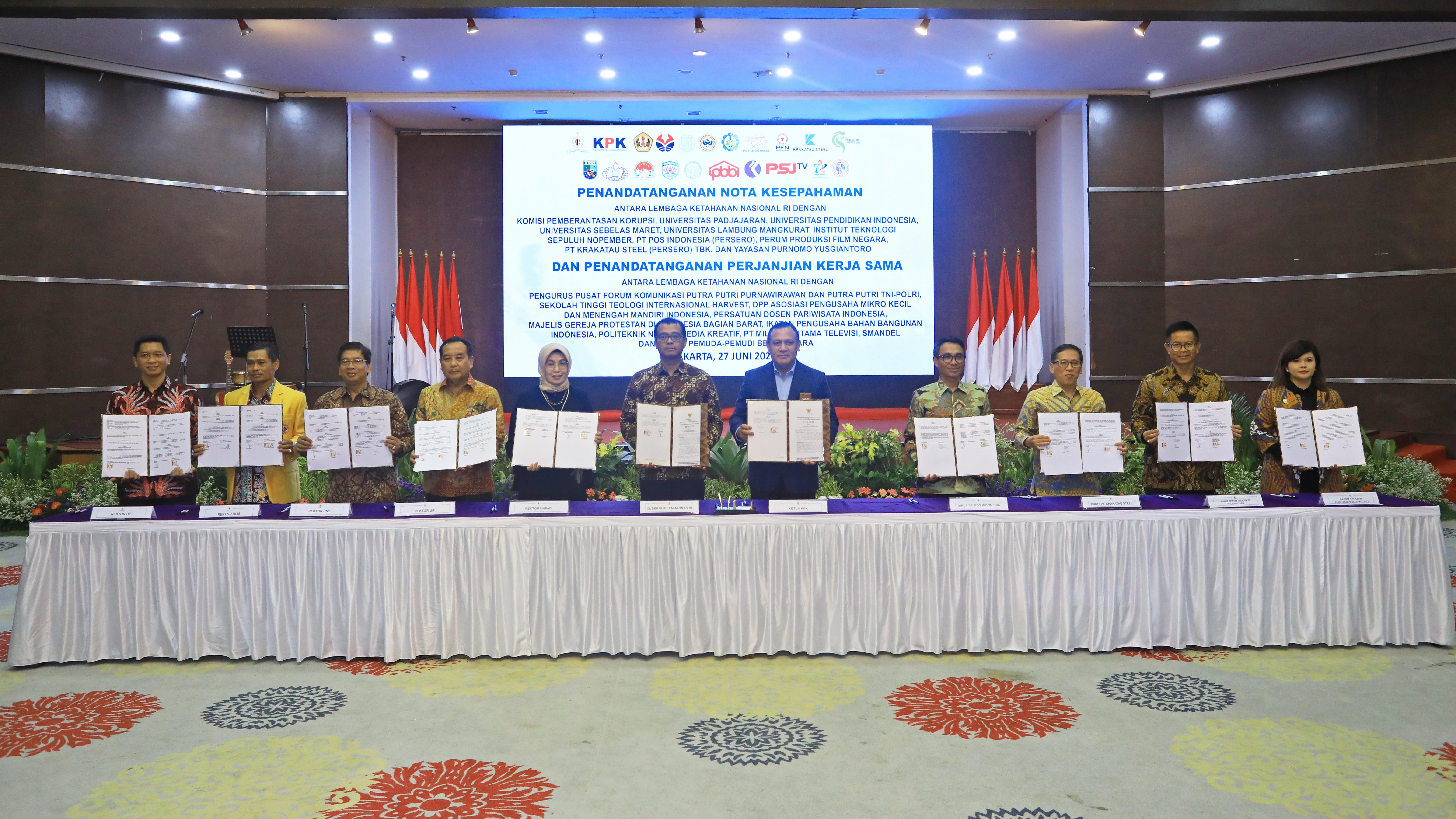 Lemhannas RI dan 20 Institusi Tandatangani Nota Kesepahaman dan Perjanjian Kerja Sama